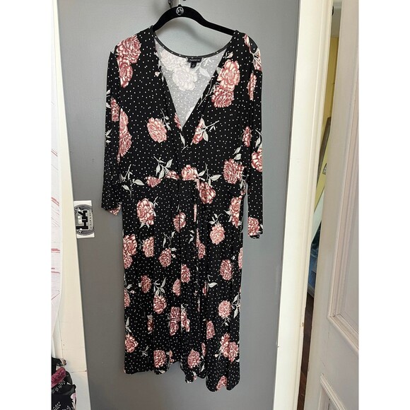 torrid | Dresses | Torrid Size Black Floral Wrap Dress | Poshmark